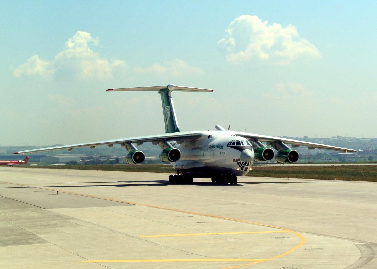 伊尔-76 / Ilyushin Il-76（第二部分） - 辽观搬运的中英文维基百科词条 - 知乎