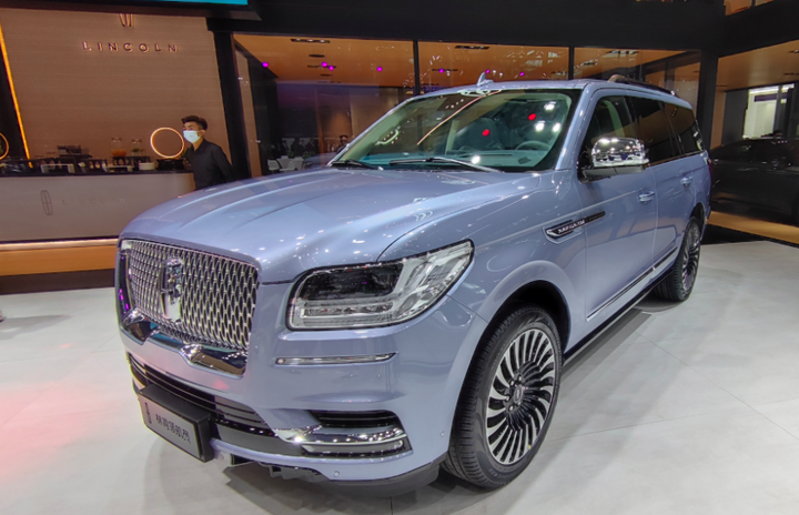 实拍林肯新款领航员，霸气外观，3.5T V6引擎，7月29日上市 - 知乎