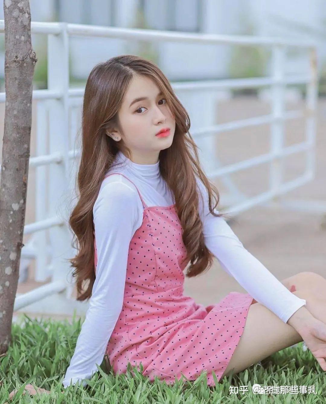 17岁老挝软妹子，一个人见人爱的大眼萌妹 知乎