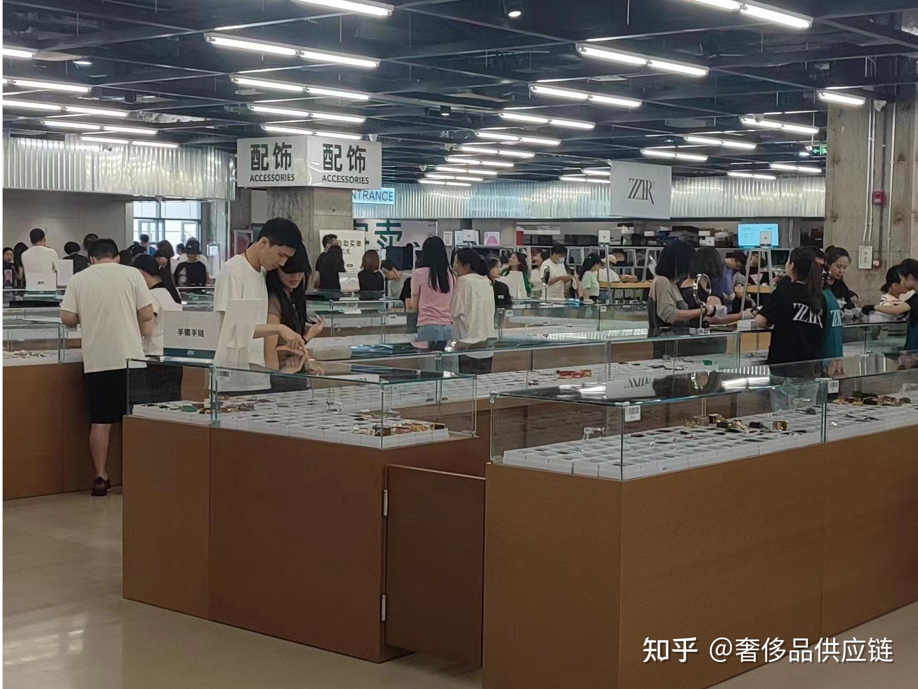 闲逛“只二透明仓”有感 - 知乎