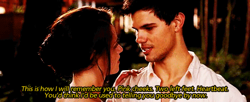 have two left feet翻译成有“两只左脚”？别出糗了！ - 知乎