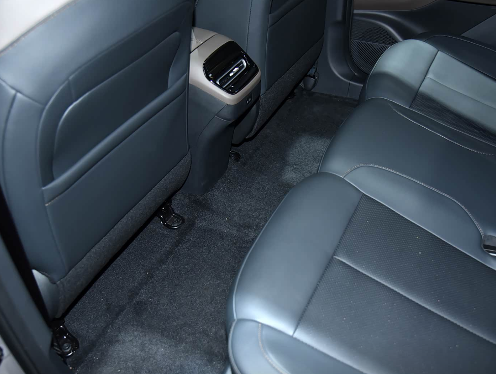 品鉴官丨10万级全能选手，第四代CS55PLUS出牌，锋兰达没法接 - 知乎