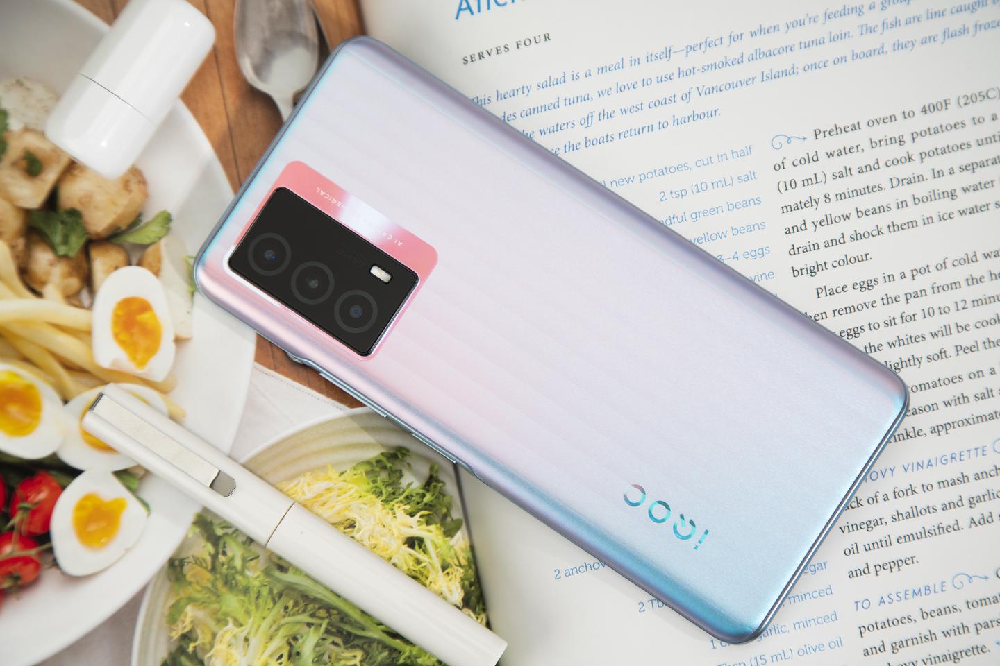 5000mAh续航神机+全方位流畅体验 iQOO Z5手机评测 - 知乎