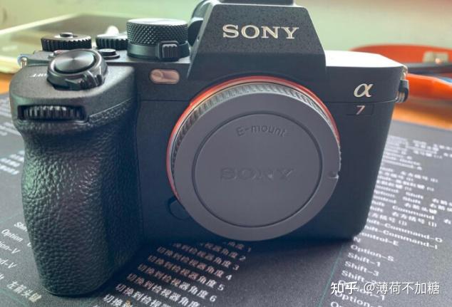 不知道该买尼康Z7二代还是索尼a7r4?