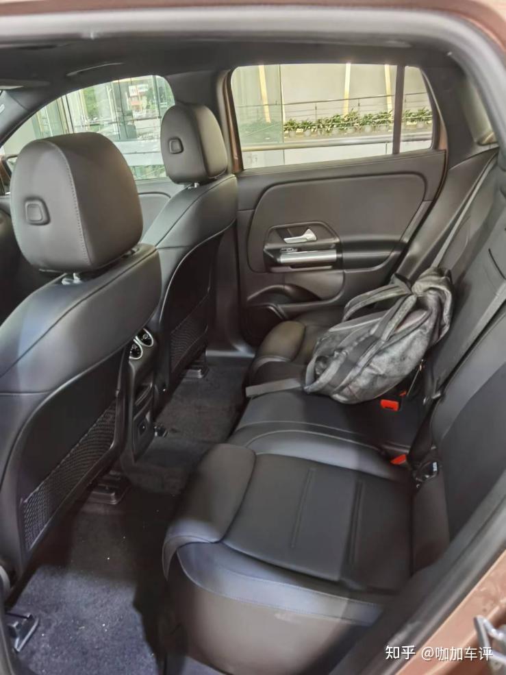 继续抱残守缺？——静态体验奔驰EQA&试驾奔驰EQB - 知乎