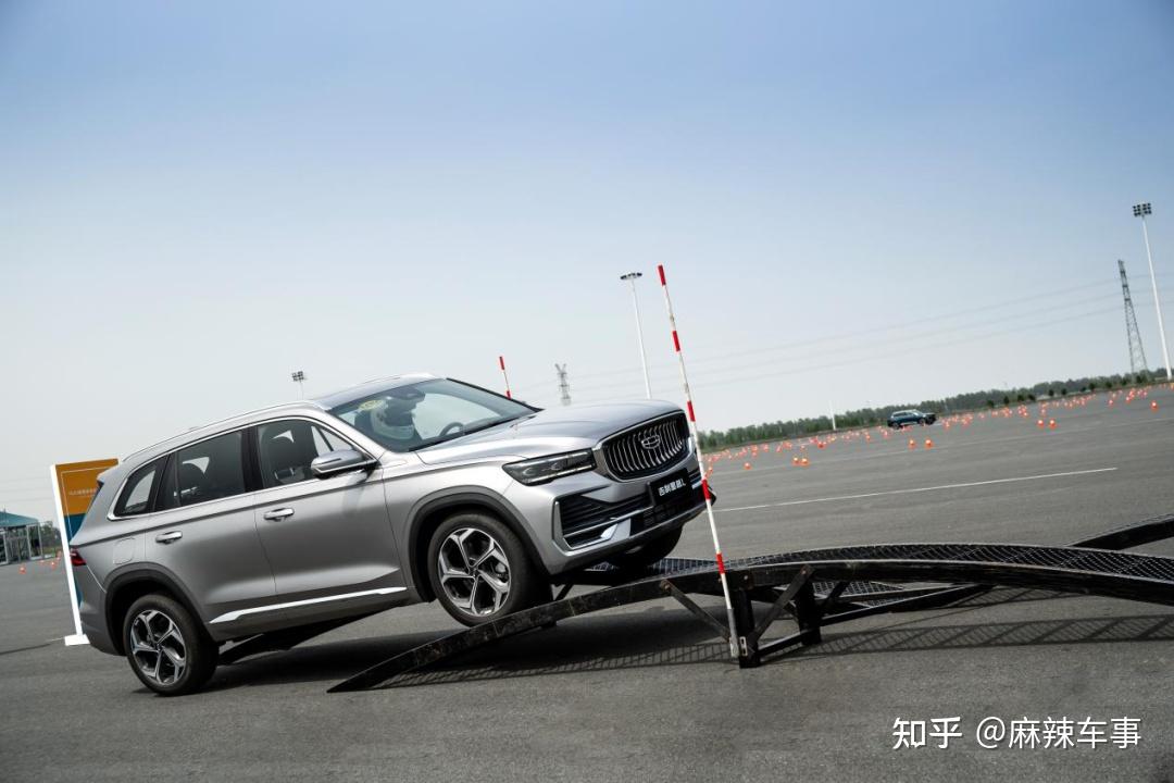 SUV颠覆者星越L全球动态首测，CMA架构真是强大到没朋友 - 知乎