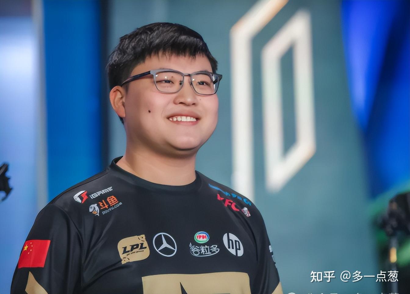 名人堂皮肤为UZI卡莎！知情人爆料：拳头名人堂第二位确定是UZI - 知乎