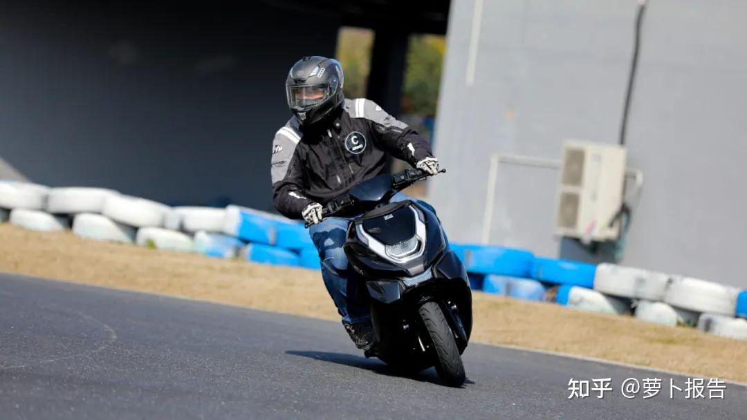 国产电摩起飞！春风极核AE8战力几何？ - 知乎