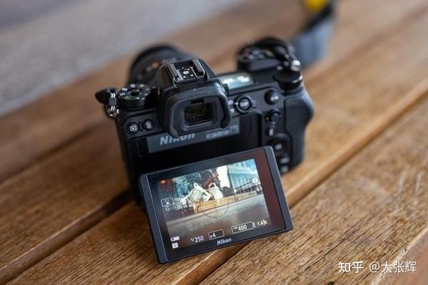 2022 年索尼 A7M3、A7C 和尼康 Z5、Z62，怎么选？