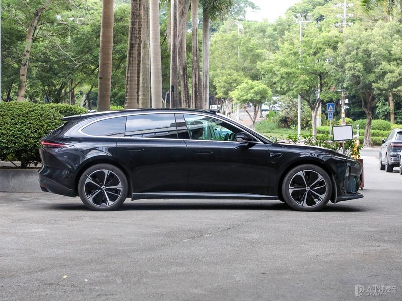 内饰迎来升级 新款蔚来ET5T伪装谍照曝光 - 知乎