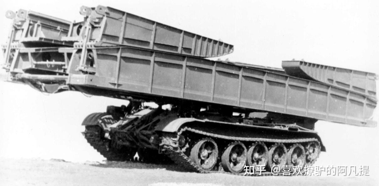 编号17：T-55主战坦克（第六部分）-衍生车型：装甲工程师车辆、工程清障车、扫雪车 - 知乎