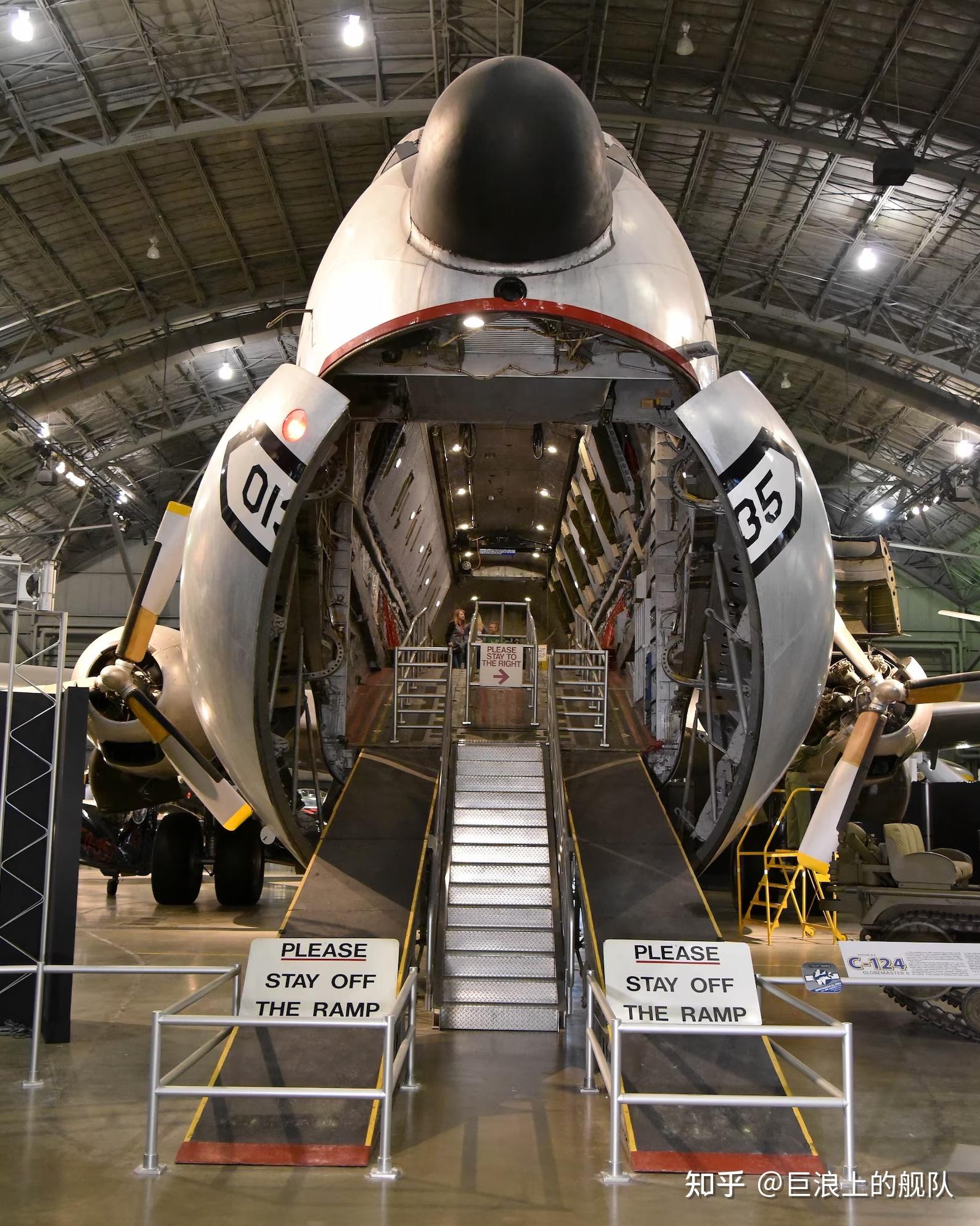 美国 道格拉斯C-124 global overlord II环球霸王 II 战略运输机 - 知乎