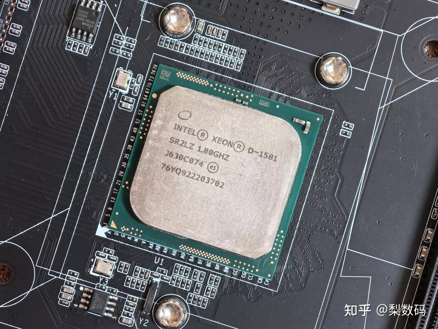 【捡垃圾】300 元的至强 D-1581 主板开箱 - 知乎