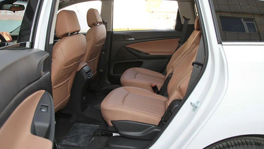 谁才是最适合你的家用MPV首选？别克GL6对比传祺M6 - 知乎