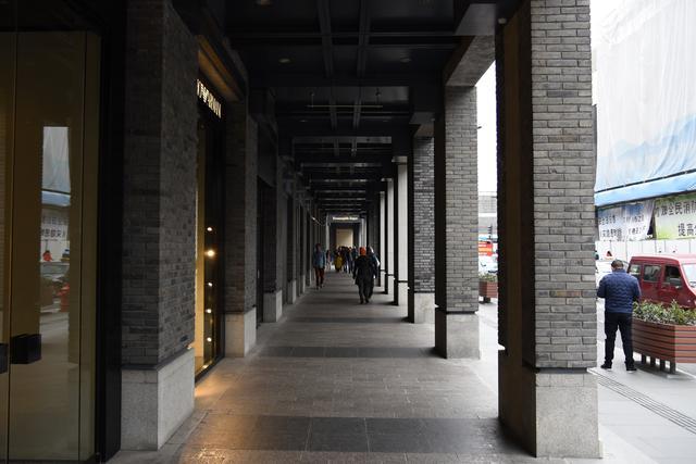 湖滨银泰in77 图集 - 知乎