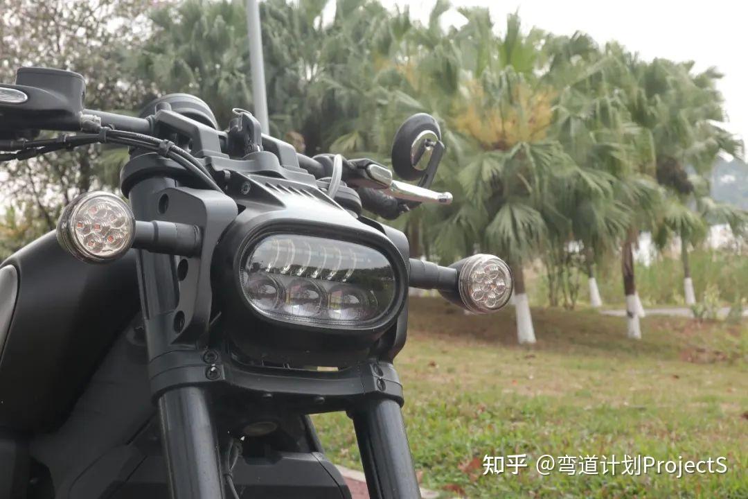 【评测】QJMOTOR 闪600，复古巡航必看的一款 - 知乎