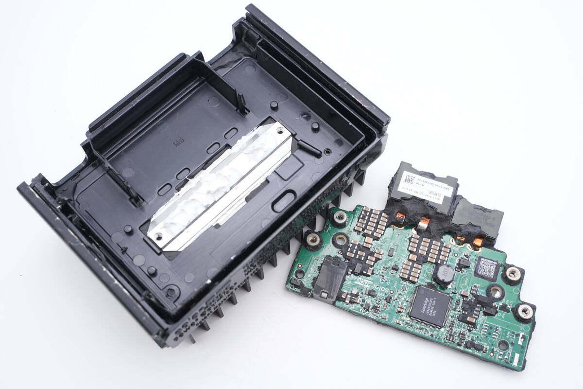 拆解报告：SolarEdge 700W太阳能电池功率优化器 - 知乎