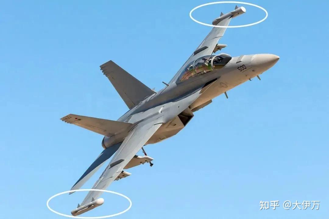 世界唯二！中国空军歼-16D电子战机正式亮相，堪称今年珠海航展首个“意外之喜”！ - 知乎