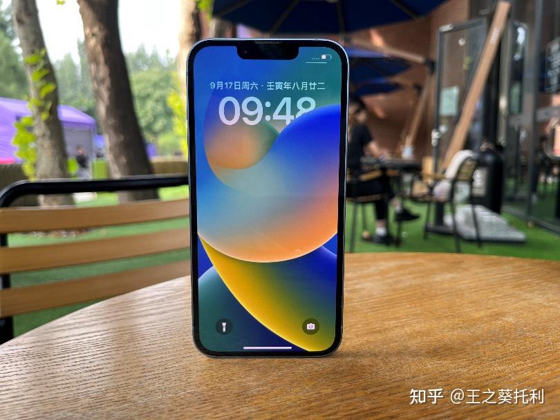 2023年618 iPhone14值得买吗？2023年618，该选iPhone 14吗？iPhone14和iPhone13相比有哪些升级？iPhone14值得入手吗？一文解决你所有的疑惑。