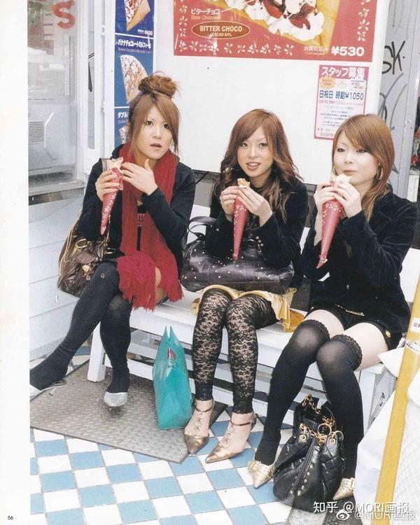 エモい 一起回顾y2k千禧年的涩谷辣妹们 知乎