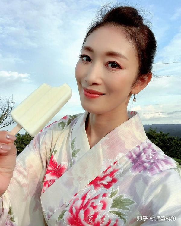 亚裔双馨女演员,小早川怜子、Asa Akira、Shino Aoi，简介及照片 - 知乎