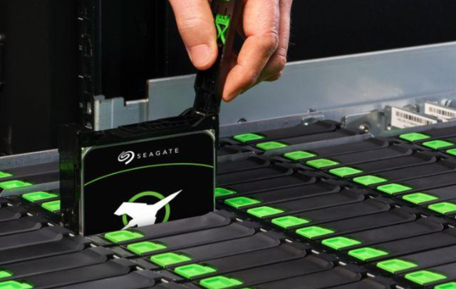 NAS硬盘选购指南丨希捷酷狼&酷狼Pro、银河、西数红盘、Ult系列、东芝全都有 - 知乎