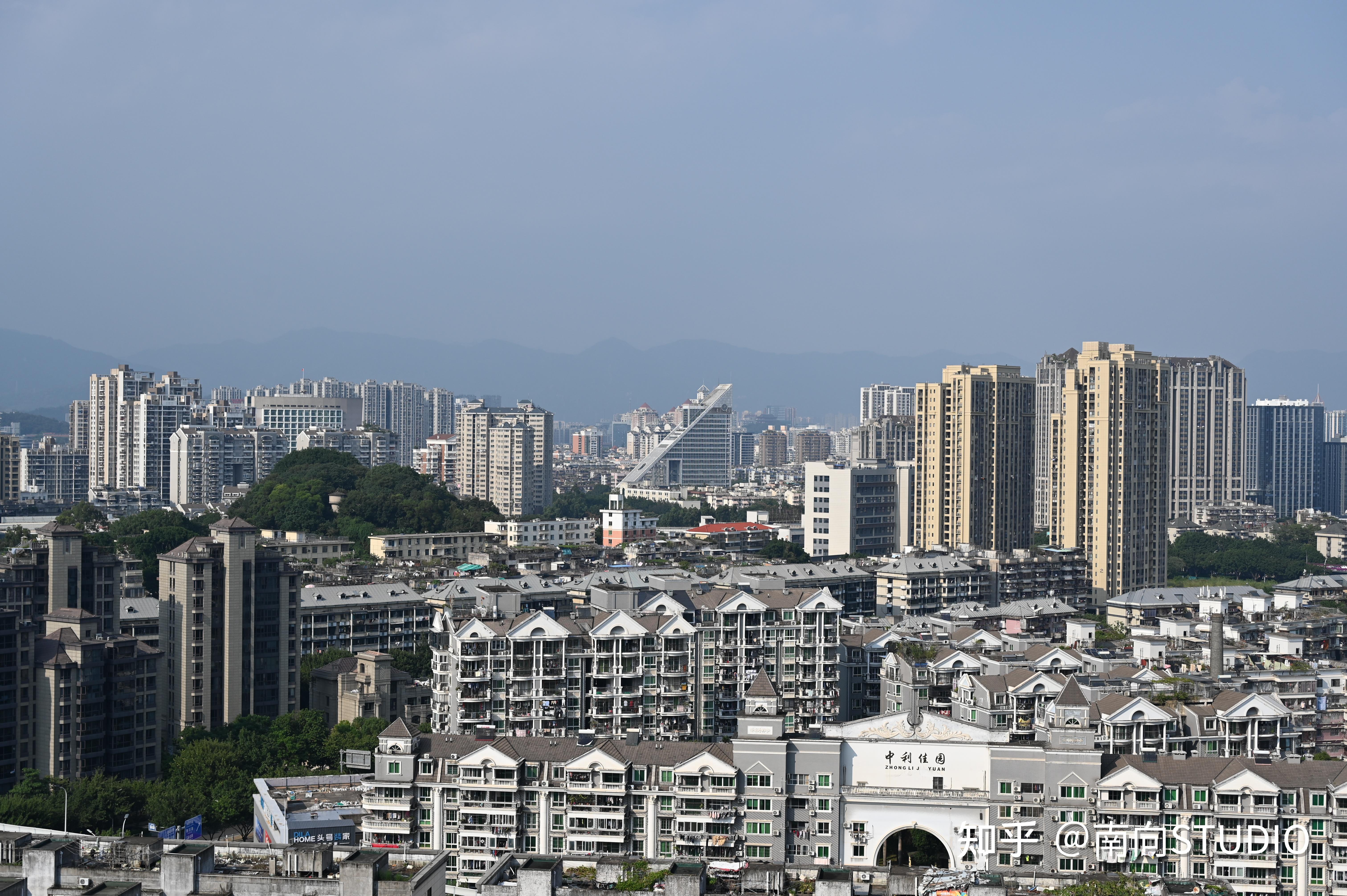 深度使用之后告诉你！尼康Z24-120mmF/4s与Z24-200mmF/4-6.3怎么选？