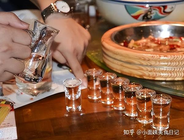 好酒配好菜,浓香型白酒和酱香型白酒配什么菜系最好喝呢? 知乎