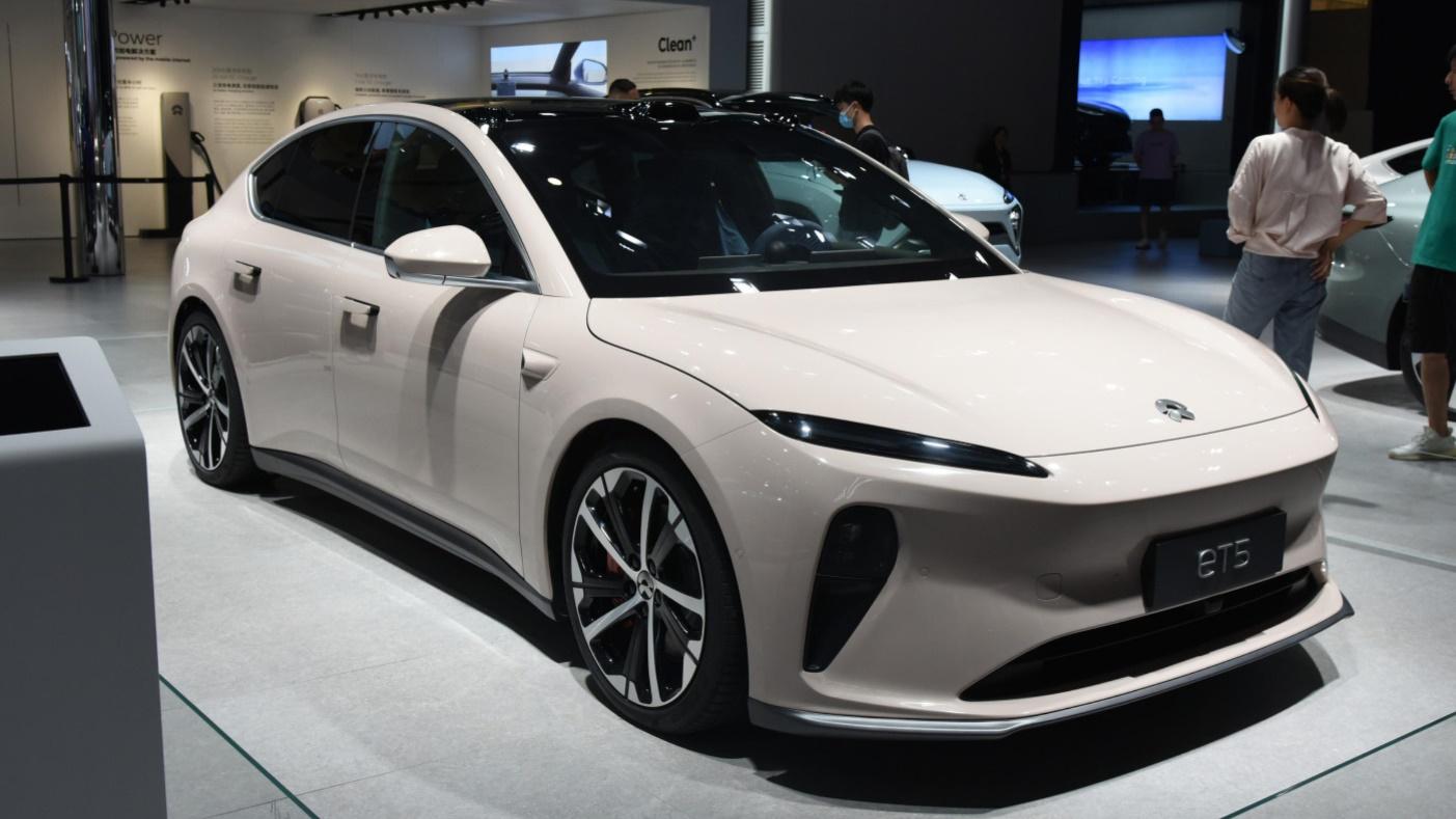 35万买台豪华纯电车，能拖房车能载货，蔚来ET5猎装版值吗？ - 知乎