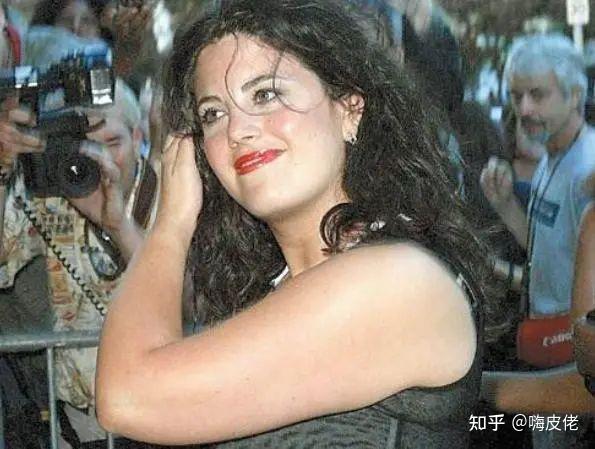 1995年，克林顿和22岁的莱温斯基“对上眼”，23年后坦白出轨真相 - 知乎