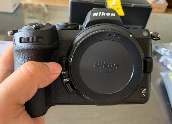 松下S5和尼康Z5选哪个？