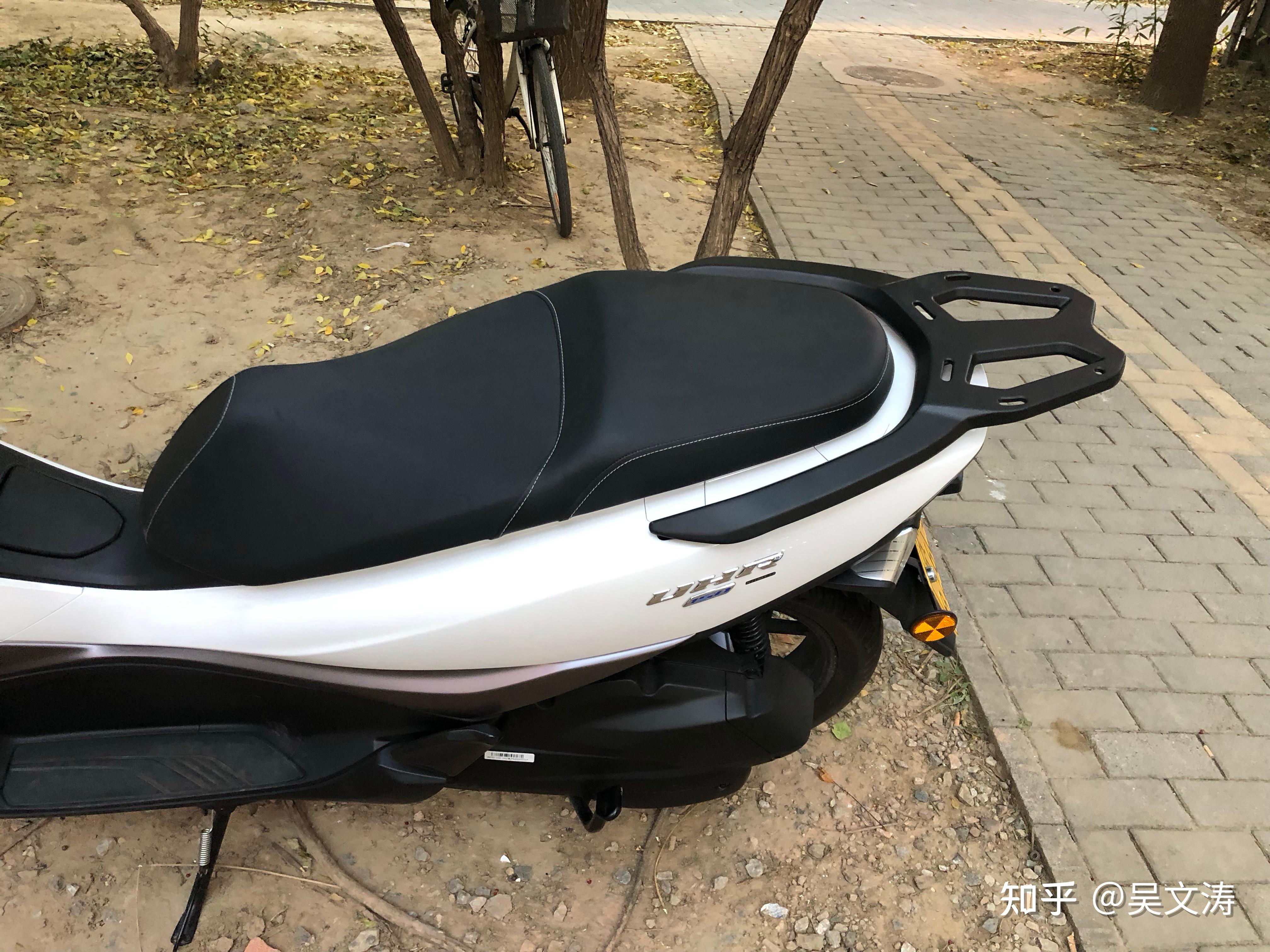 豪爵UHR150扶手版自行安装原厂夏德SH39尾箱 - 知乎