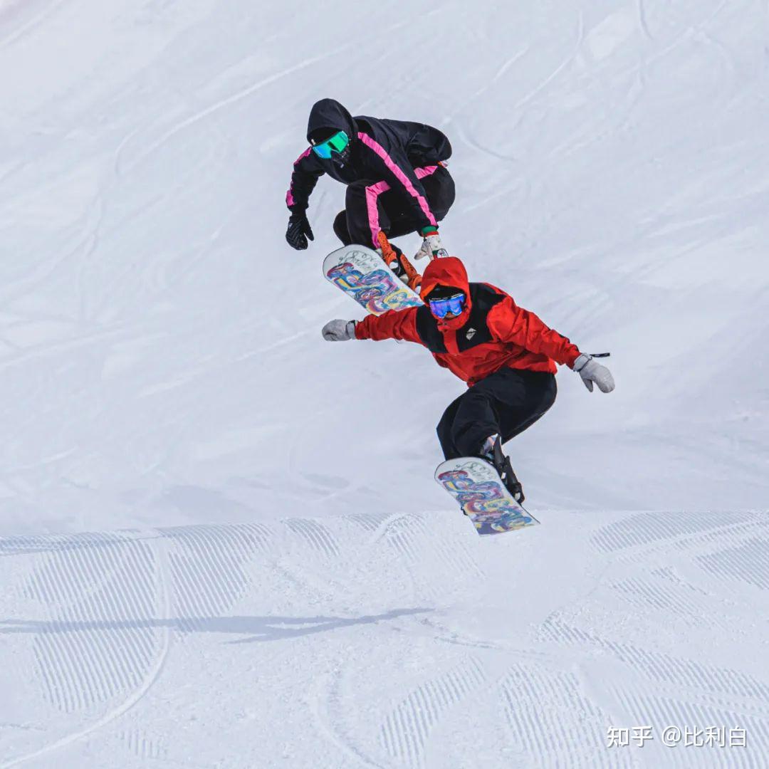 比利白评测｜雪场不羁抽象派，Salomon Abstract值得大卖 - 知乎