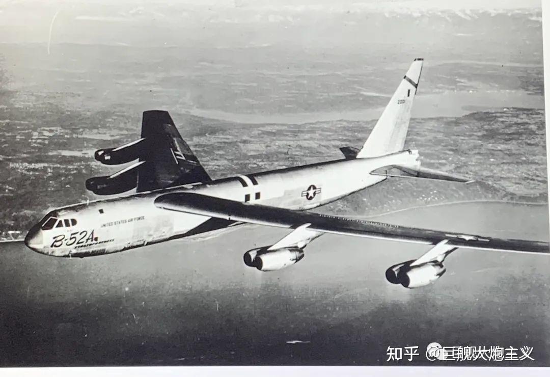 美国战略空军老劳模B-52轰炸机家族全解 - 知乎