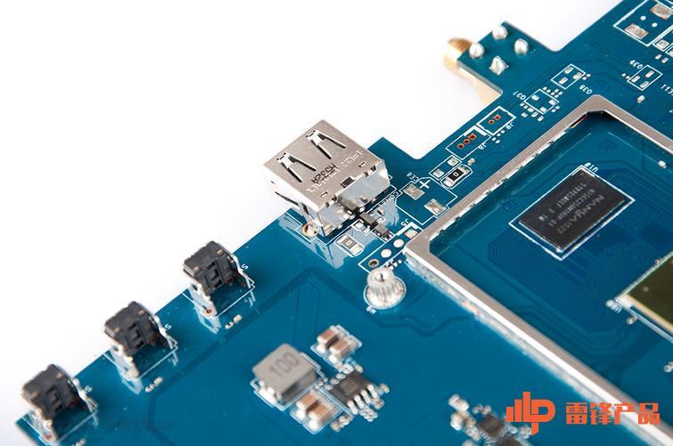 8天线“怪兽” 级路由 华硕 RT-AC5300拆机 - 知乎