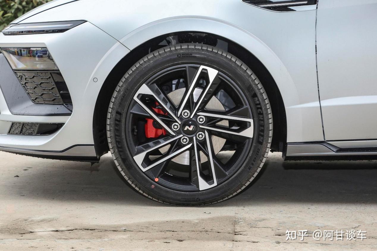 第11代索纳塔：轴距2875mm+标配8AT，合资品牌B级车“新选择”？ - 知乎