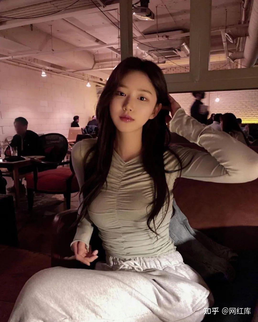 韩国瘦身博主Suxeon，减肥后样貌大变，完美比例获33万人侧目 - 知乎