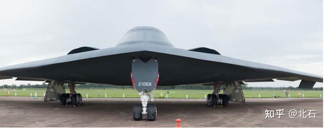 轰-20轰炸机64亿元一架，B-2轰炸机20亿元一架，技术差距有多大？ - 知乎