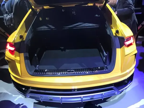 兰博基尼Urus发布 极速305km，313万元起售 - 知乎