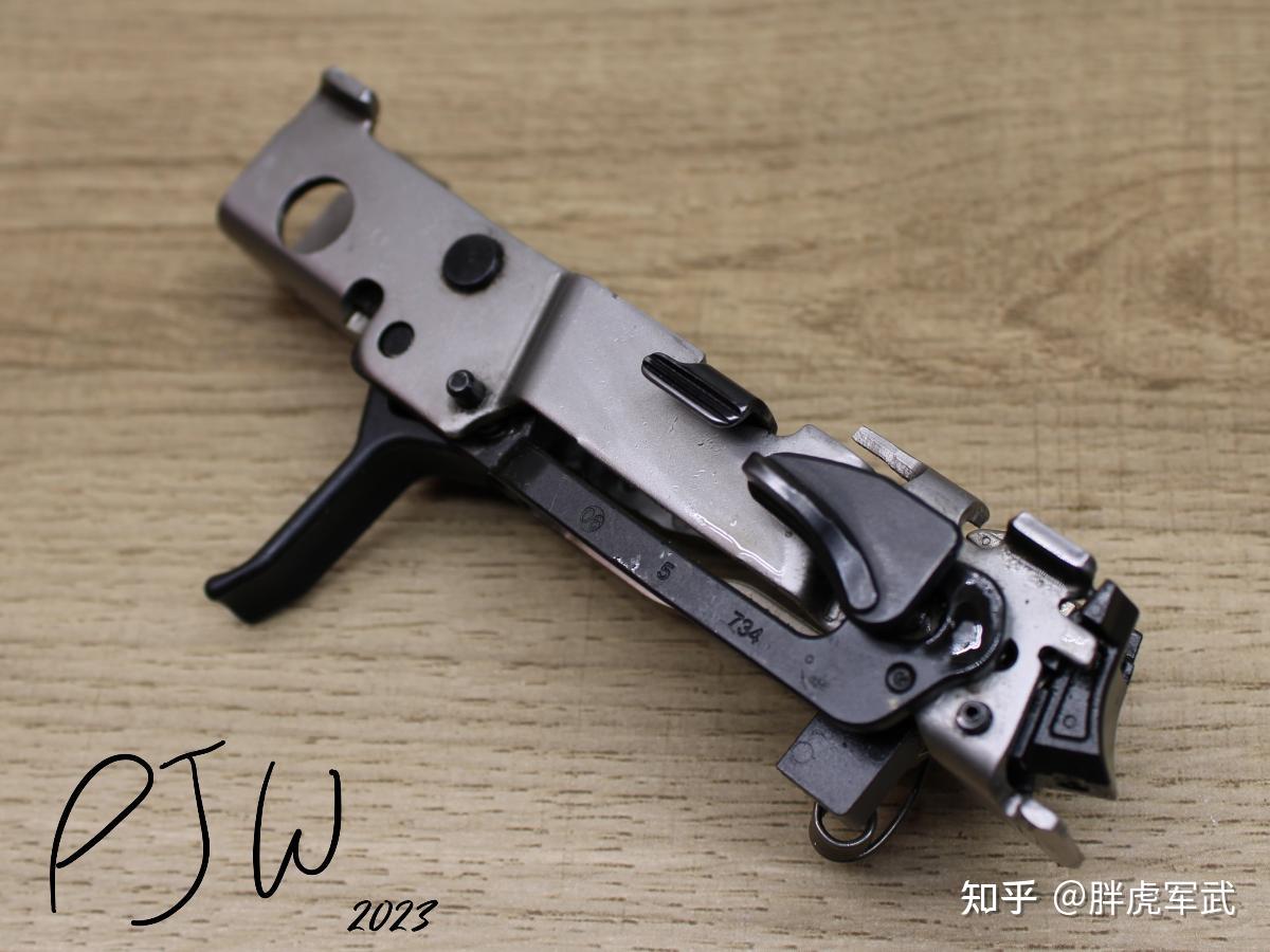 细节曝光：美军最新制式手枪SIG M17超震撼 - 知乎