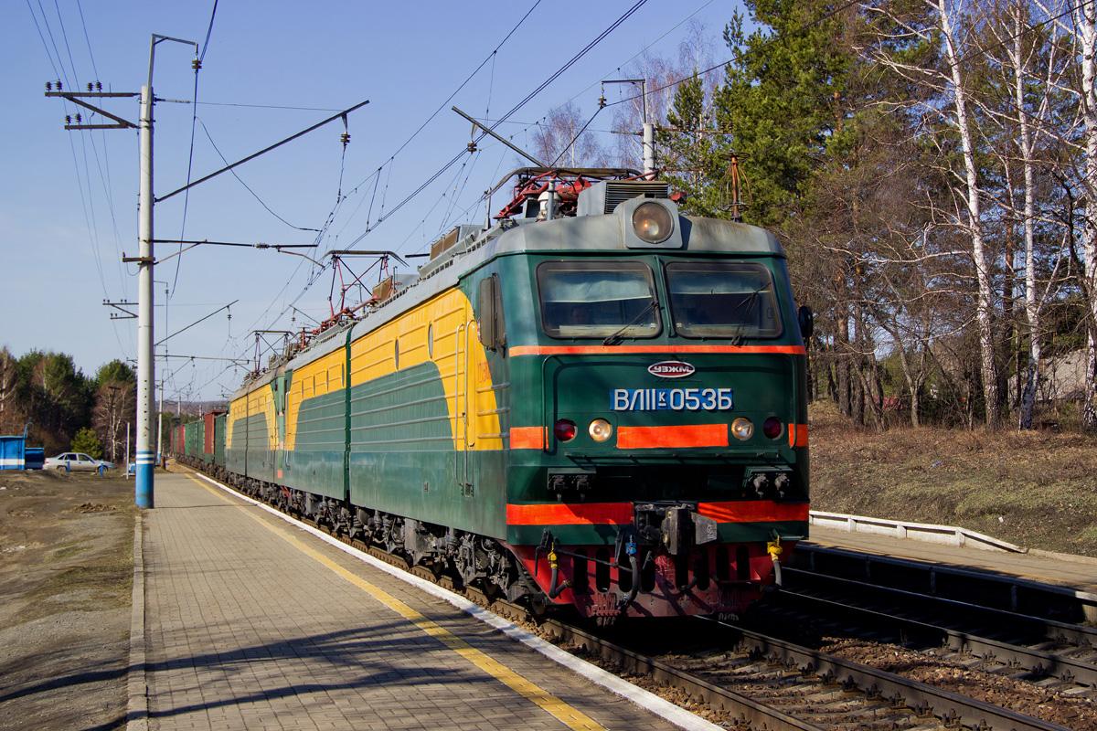 【铁道科普】来自乌拉尔山麓的2ES10型电力机车和2ES7型电力机车 - 知乎