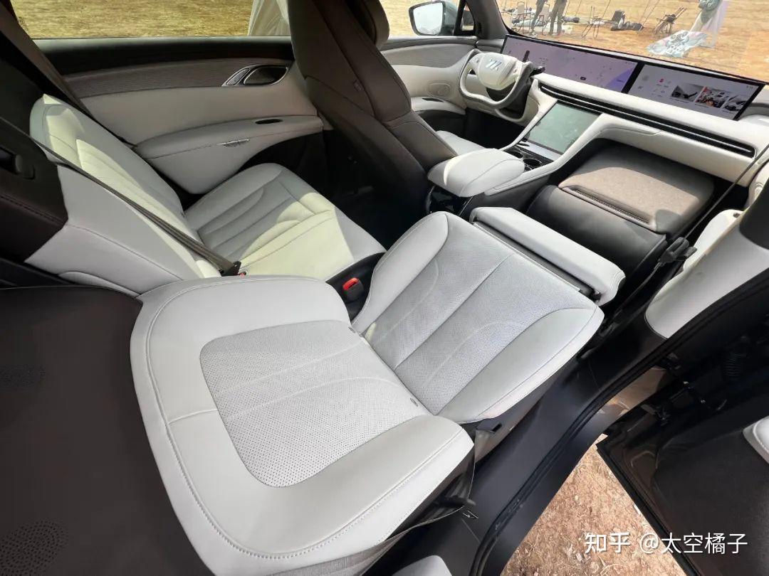 智己LS7、LS6、L7有什么区别？怎么选？ - 知乎