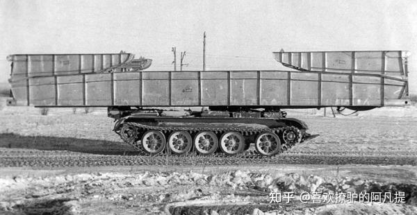 编号17：T-55主战坦克（第六部分）-衍生车型：装甲工程师车辆、工程清障车、扫雪车 - 知乎