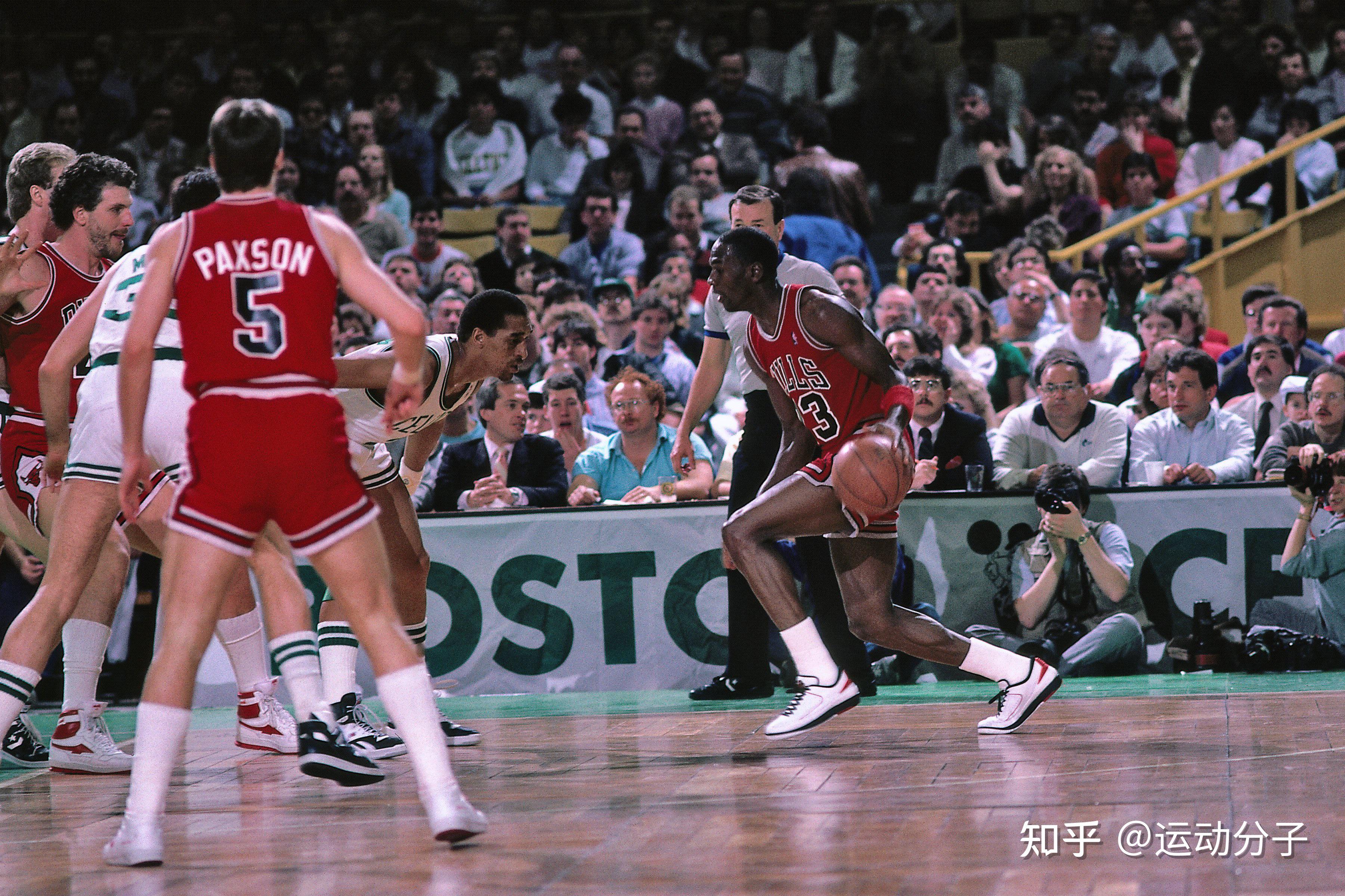 史上最成功的个人标志，Air Jordan「Jump Man」背后的故事 - 知乎