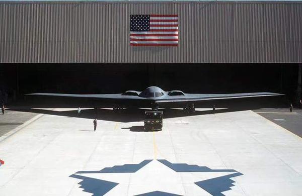 B21突袭者的前生今世，看完以后瞬间就明白了这是在为谁量身定制 - 知乎