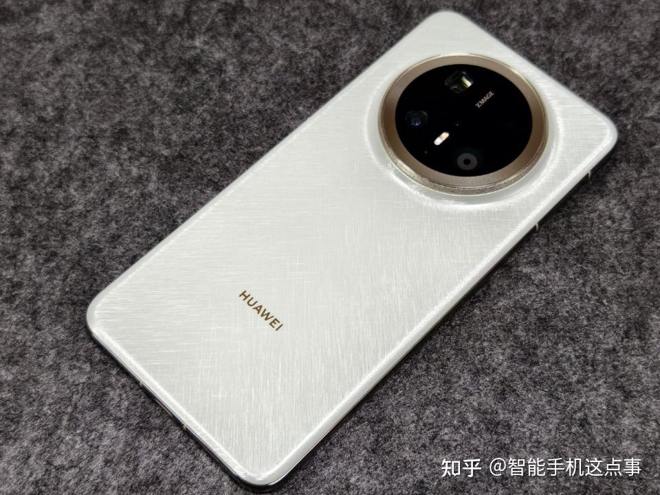 华为Mate80系列再次被确认：屏下3D结构光来袭！网友：强的飞起 - 知乎