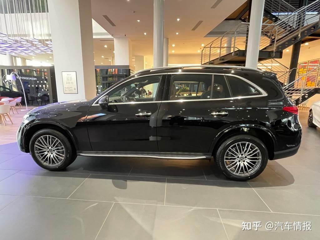 全新GLC实车已到4S店，S级内饰全新外观，Q5L和X3完全无力招架？ - 知乎