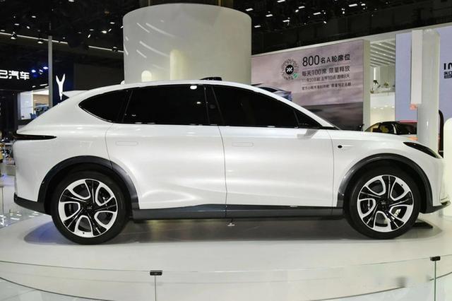 上汽智己LS7参数曝光 比蔚来ES8还大 预计售36.88万 - 知乎