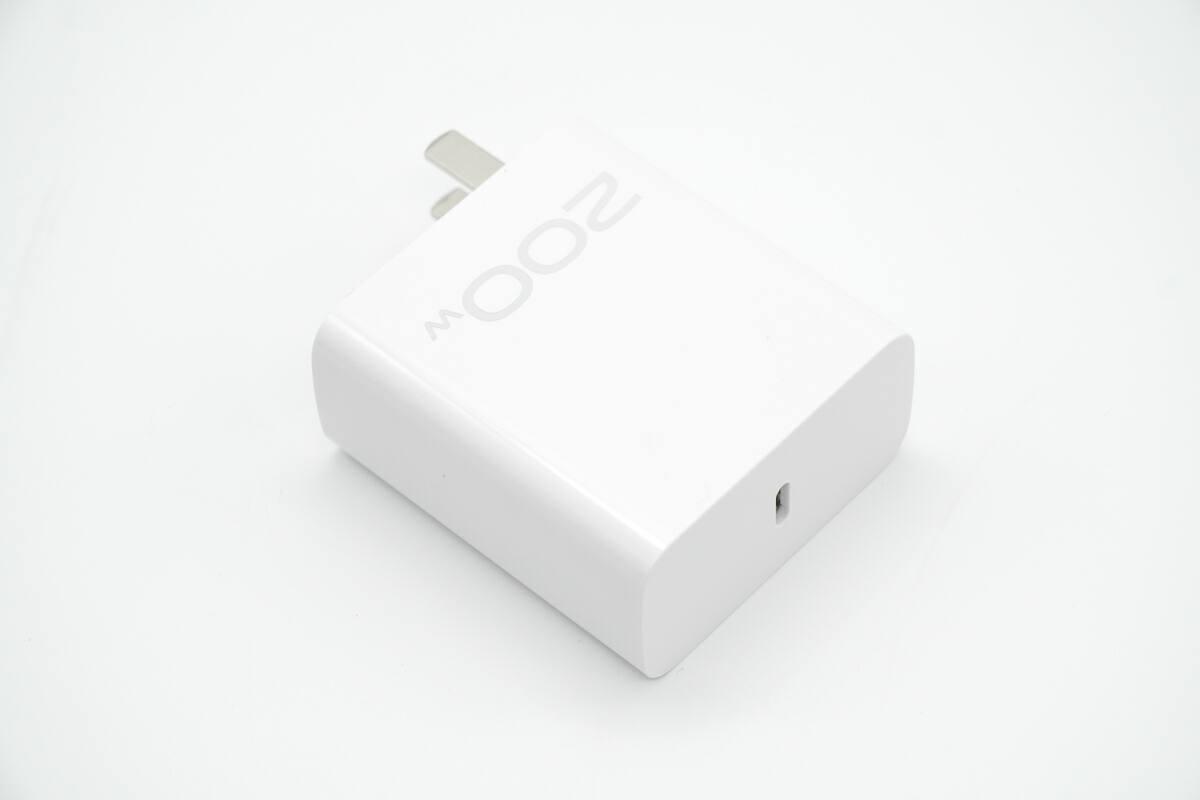 能量中转站，200W超级闪充，iQOO 200W充电器评测 - 知乎