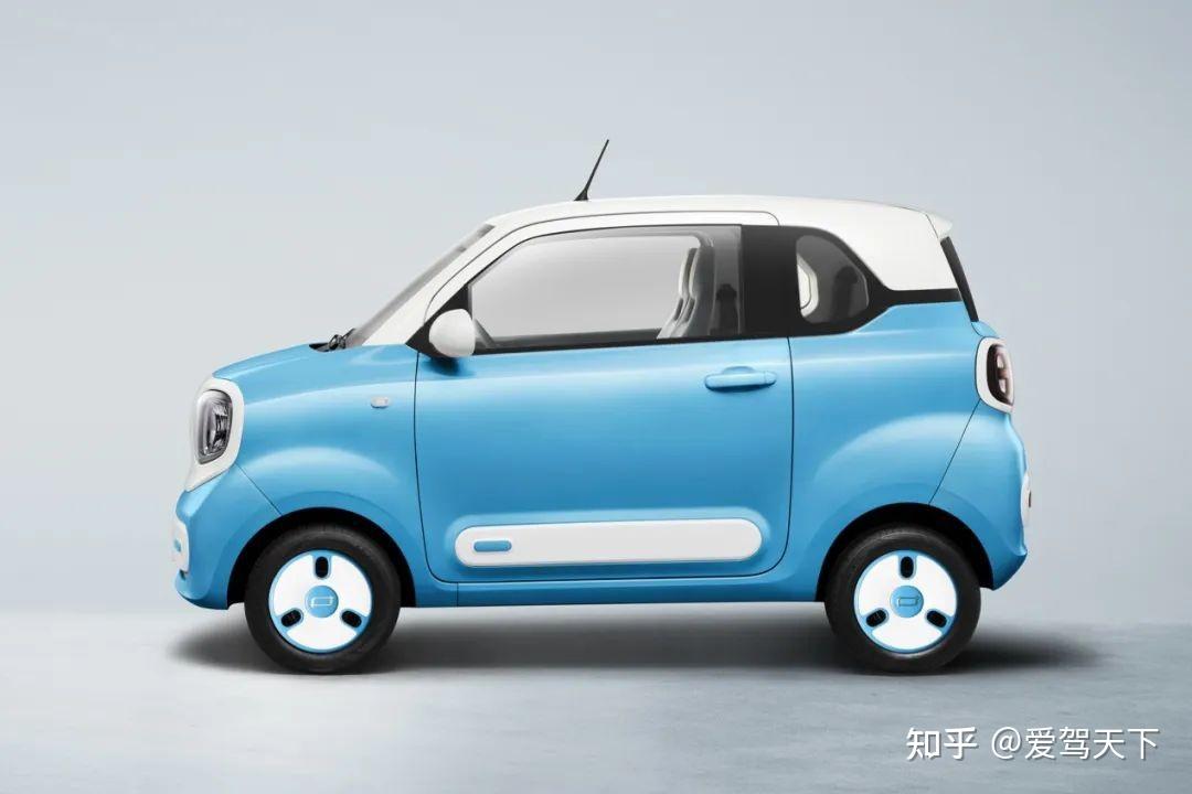 又一代步小车，奔腾小马比宏光MINIEV更有个性？ - 知乎